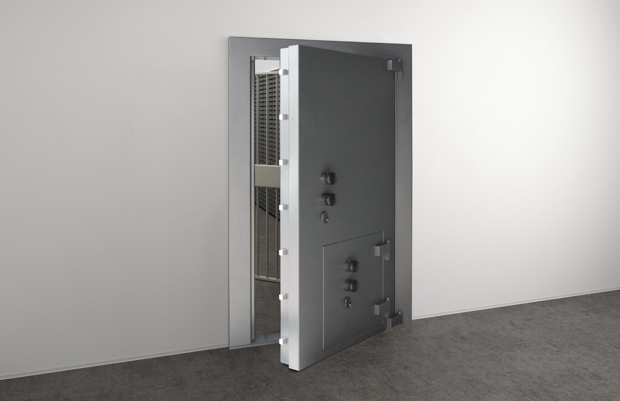 Fire-Resistant Vault Doors: Protection from Fire & Theft